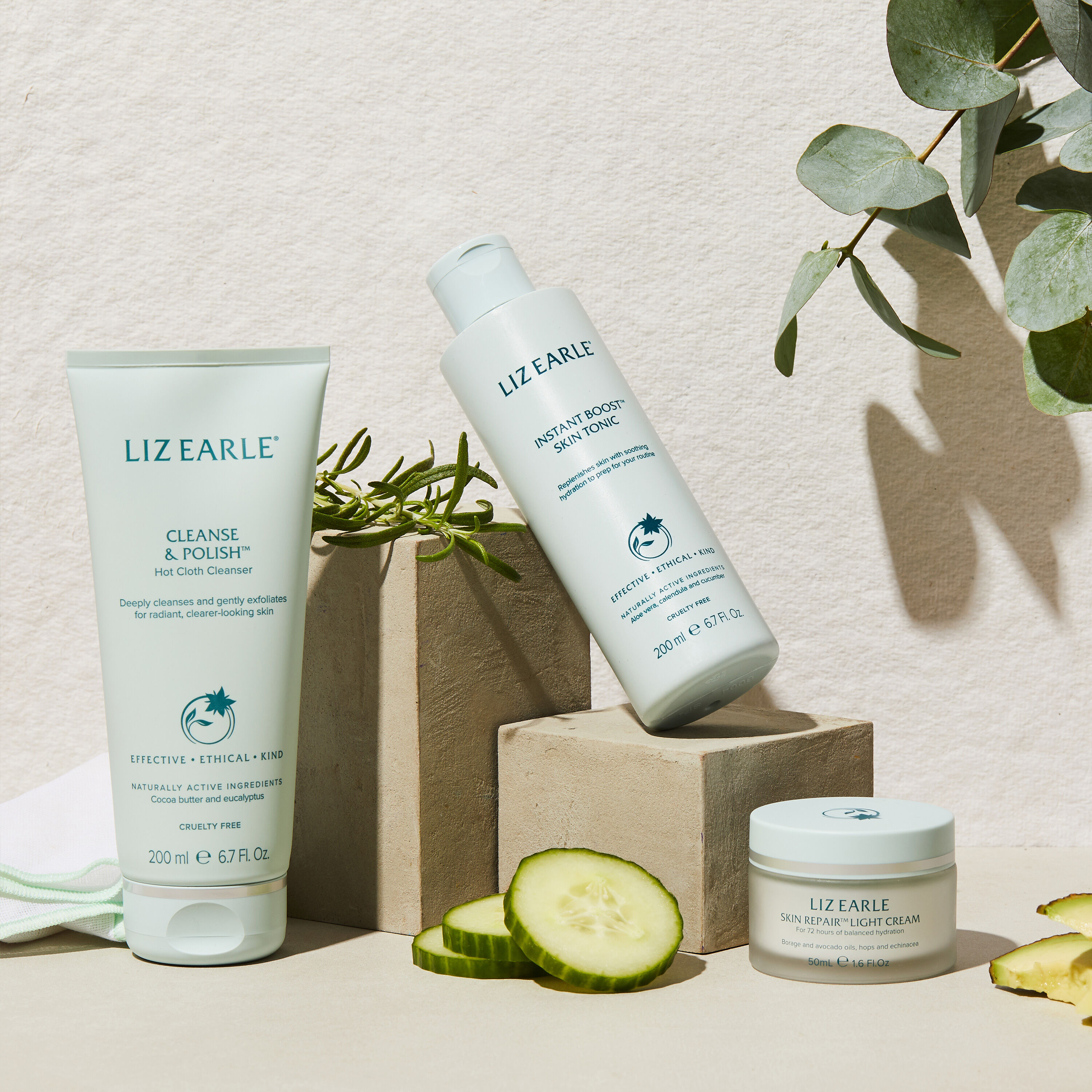 Cleanse & Polish™ Hot Cloth Cleanser | Liz Earle Beauty Co.