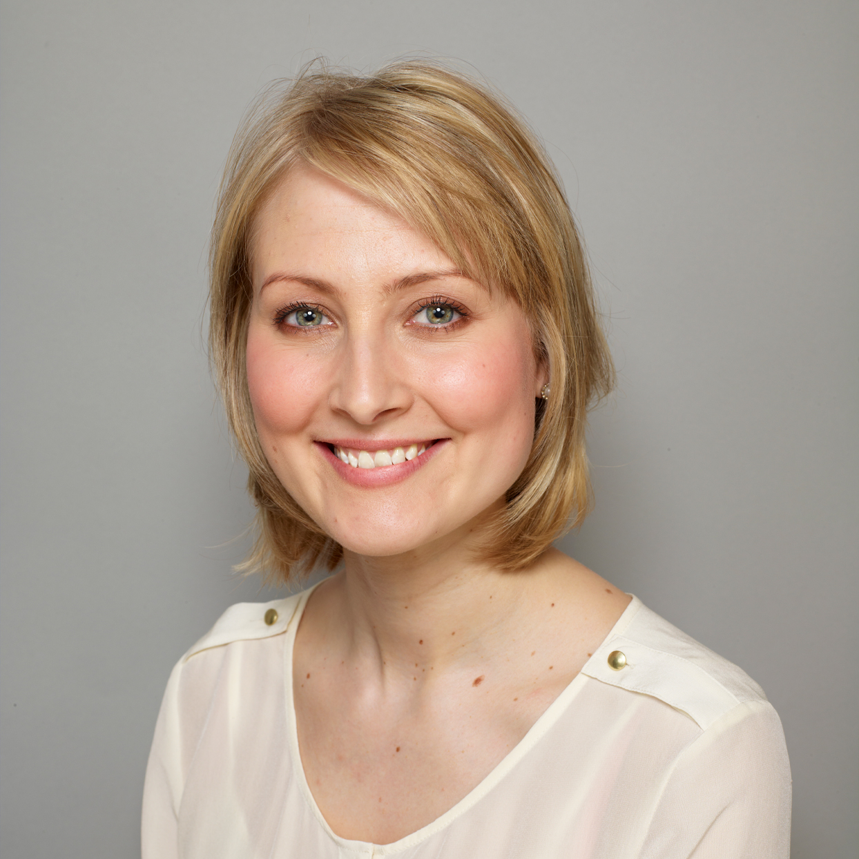 Caroline Archer's Instagram, Twitter & Facebook on IDCrawl